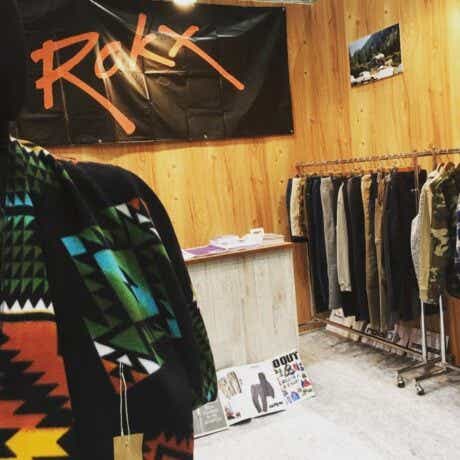 ROKXのクライミングパンツ人気28選！おすすめコーデも紹介 | CAMP HACK[キャンプハック]