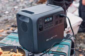 1時間で1日分の充電が可能！BLUETTIから待望の新作ポタ電が登場です | CAMP HACK[キャンプハック]