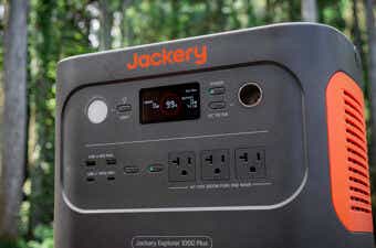 これ1台でキャンプ場が家に？Jackeryの新作ポータブル電源で夏キャンプの「あれやりたい」が叶います | CAMP HACK[キャンプハック]