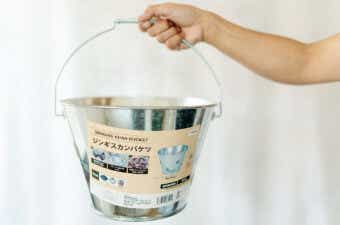 火起こし不要！DCM「ジンギスカンバケツ」を使ってみたら、BBQに革命が起きたぞ | CAMP HACK[キャンプハック]