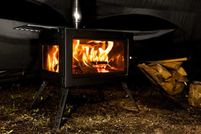 「Mt.SUMI」史上最小の二次燃焼ストーブ「マイクロ」誕生！人気モデル「オーラ」の進化モデルも限定発売へ | CAMP HACK[キャンプハック]