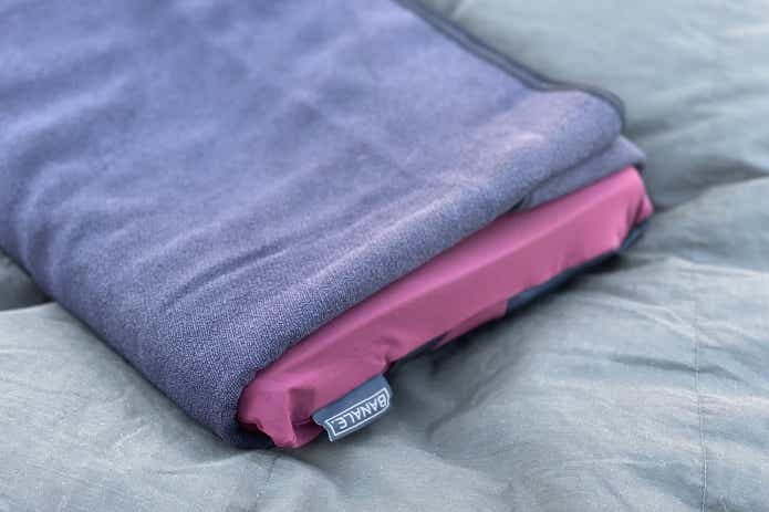 【3年以上愛用中】旅行・アウトドアで重宝する、3wayの「低反発ピロー」を枕難民に知ってほしい… | CAMP HACK[キャンプハック]