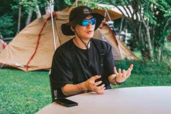 【これはフェスではない】井浦新ひきいる「ELNEST」が仕掛ける奇祭「舞鳥祭 2024」をレポート | CAMP HACK[キャンプハック]