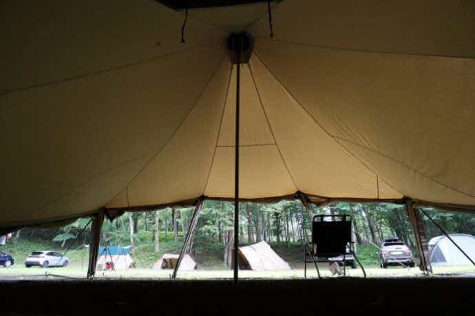 【ゼインアーツ新作】TC素材の秋冬2ルームテント「ウータ」が登場！全貌を最速レビューしていきます | CAMP HACK[キャンプハック]