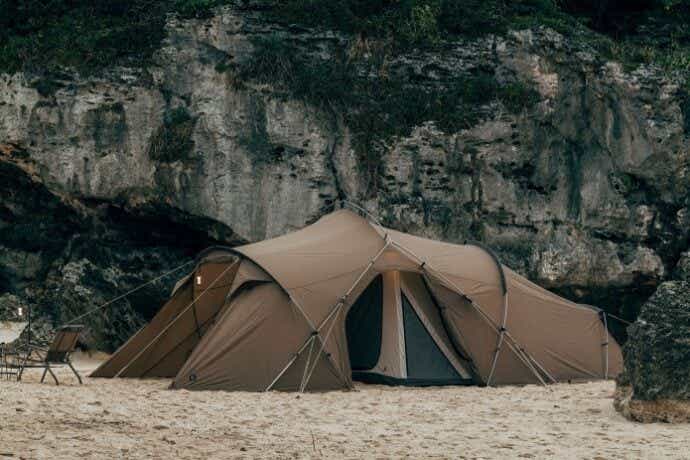 【ゼインアーツ新作】TC素材の秋冬2ルームテント「ウータ」が登場！全貌を最速レビューしていきます | CAMP HACK[キャンプハック]