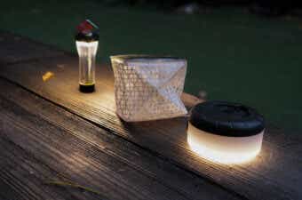 折り畳めるLEDランタン「HEXAR UL1.5」が超便利！ | CAMP HACK[キャンプハック]