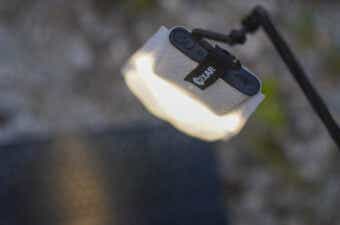 折り畳めるLEDランタン「HEXAR UL1.5」が超便利！ | CAMP HACK[キャンプハック]