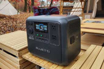 【すでに一部売り切れ】560Wで走行充電できるブルーティの新作「チャージャー1」登場！他メーカーにも使える可能性も | CAMP HACK[キャンプハック]