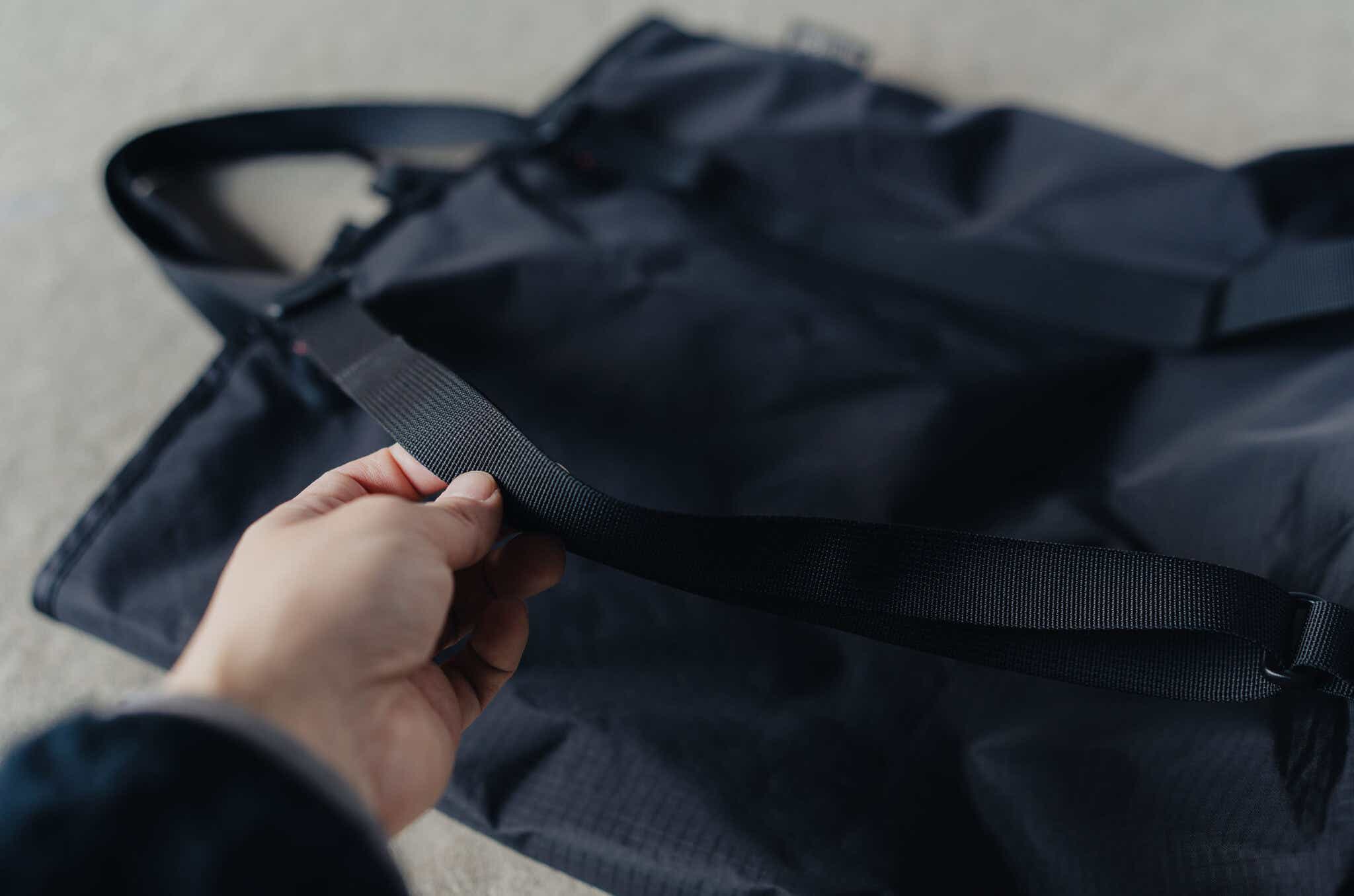 モンベル・ゼロポイントの2WAY「ギアコンテナ」は、ギアも日用品もガサッと入る！家族兼用で毎日使ってます | CAMP HACK[キャンプハック]