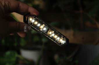 【10個998円も】サイズも値段もコンパクト。Amazonで発見した万能激安ライト3選 | CAMP HACK[キャンプハック]