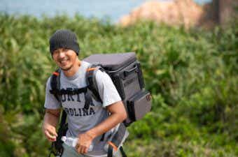 もはや「背負える」だけじゃなくなった！5WAYで運べる画期的なポータブル冷蔵庫が登場したぞ | CAMP HACK[キャンプハック]