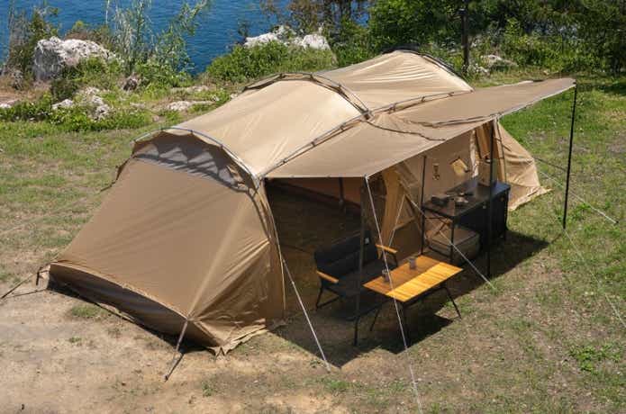 【設営は“サッと”終わらせる時代へ】DOD新フラッグシップ「カマボーン」「エアボーン」がテントの常識をひっくり返す！ | CAMP HACK[キャンプハック]